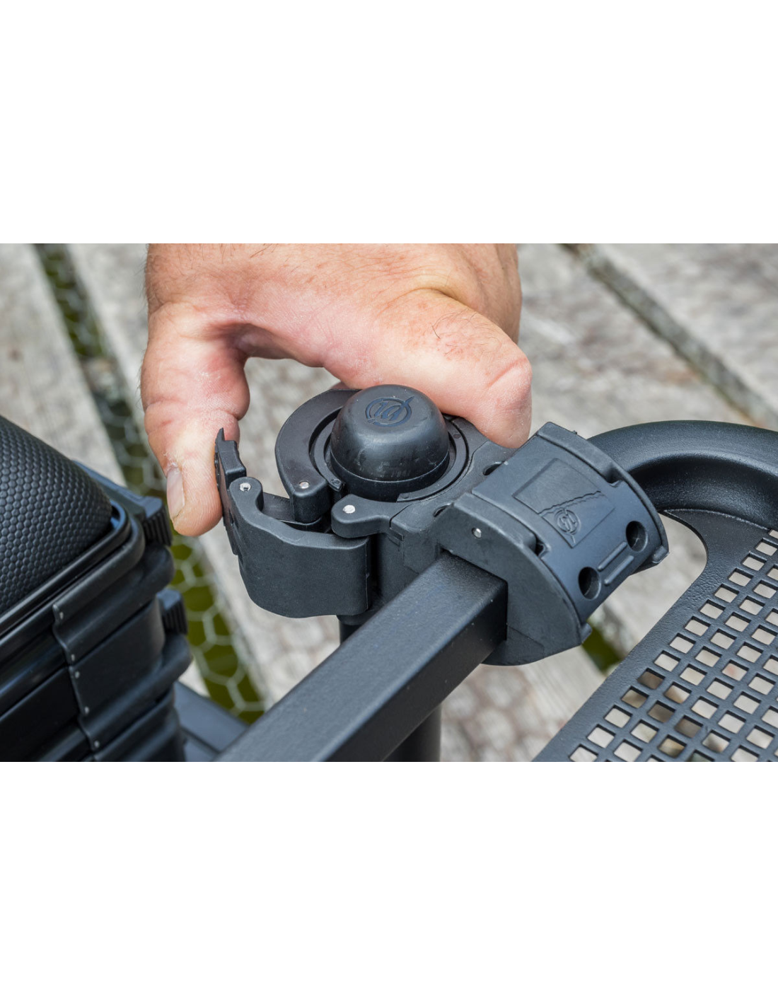 Półka Preston OFFBOX36 Venta-Lite Side Tray – L